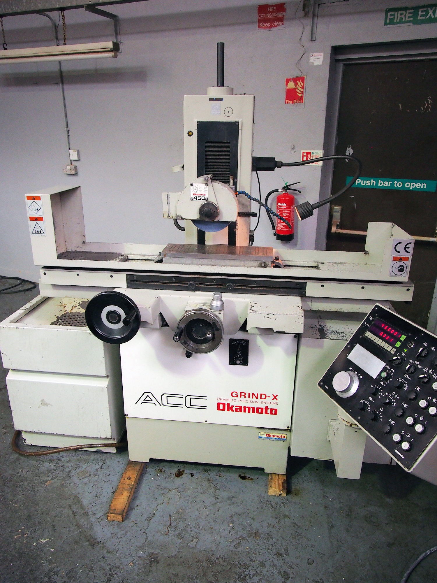 Okamoto ACC-450DX Surface Grinding Machine (2000)